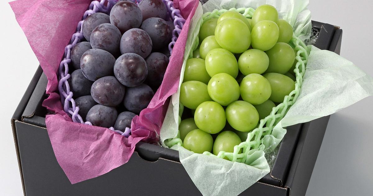 くうたさんが Nini farm の 【こだわりの厳選葡萄】 温室ハウス栽培 高品質ニューピオーネ&シャインマスカット(約1.0kg)のし対応 【旬祭限定】 についてのごちレポ「めっちゃ ...